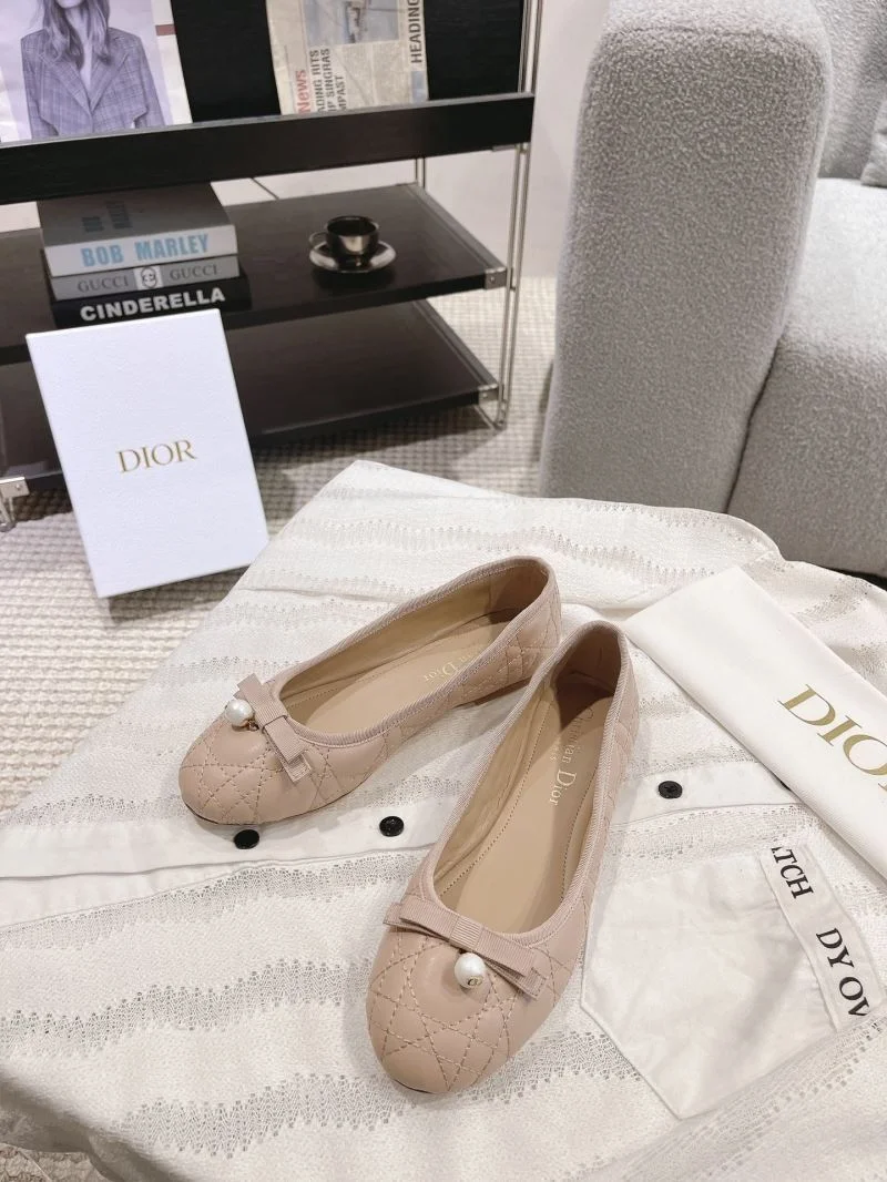 Reasonably priced Christian Dior Low Shoes