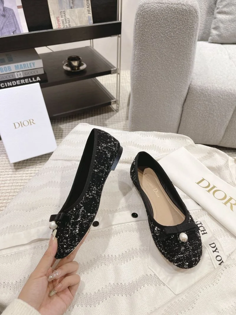 Exact replica Christian Dior Low Shoes