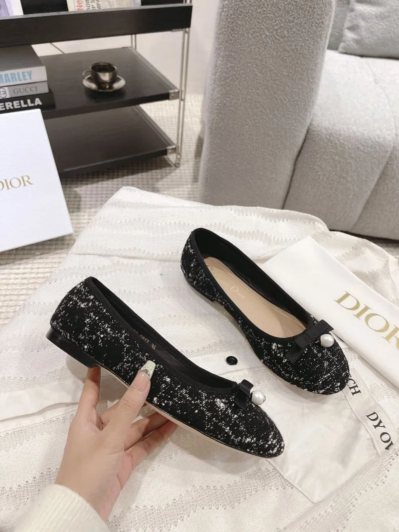 Exact replica Christian Dior Low Shoes