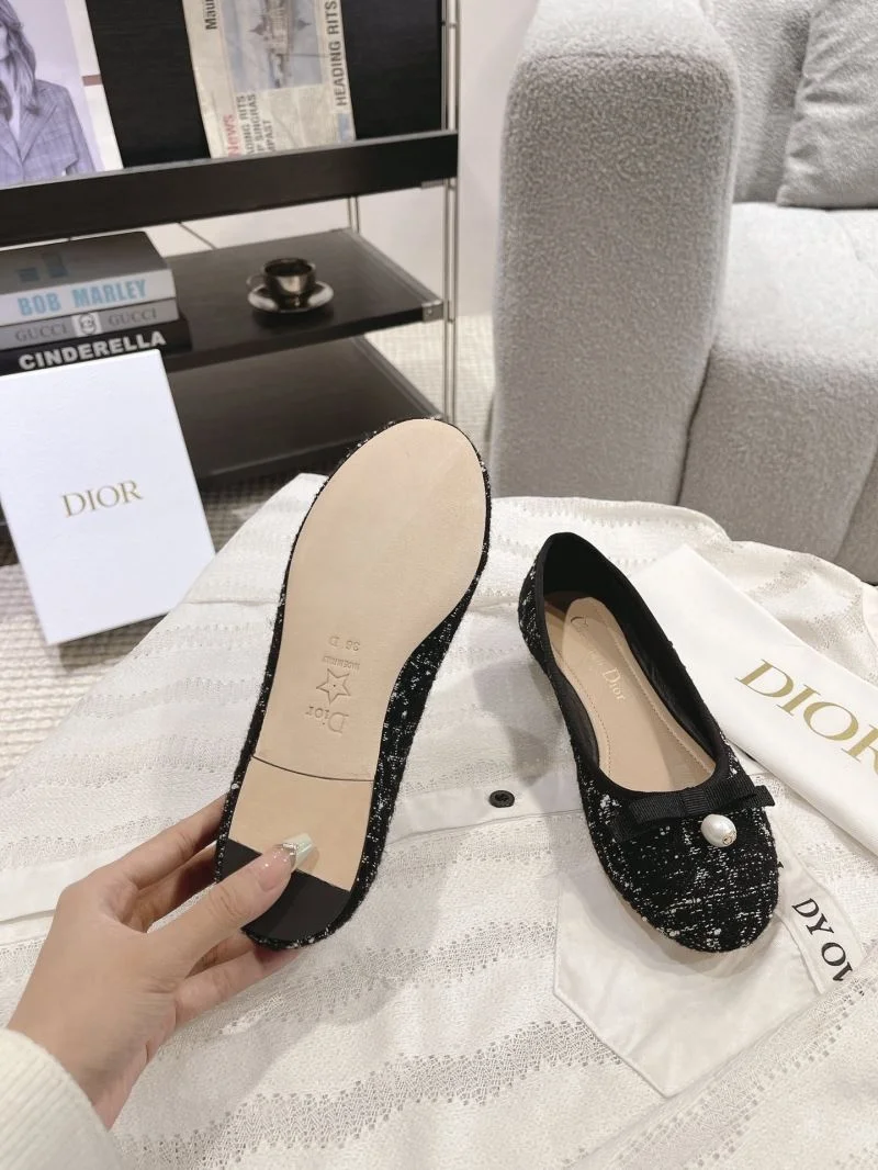 Exact replica Christian Dior Low Shoes