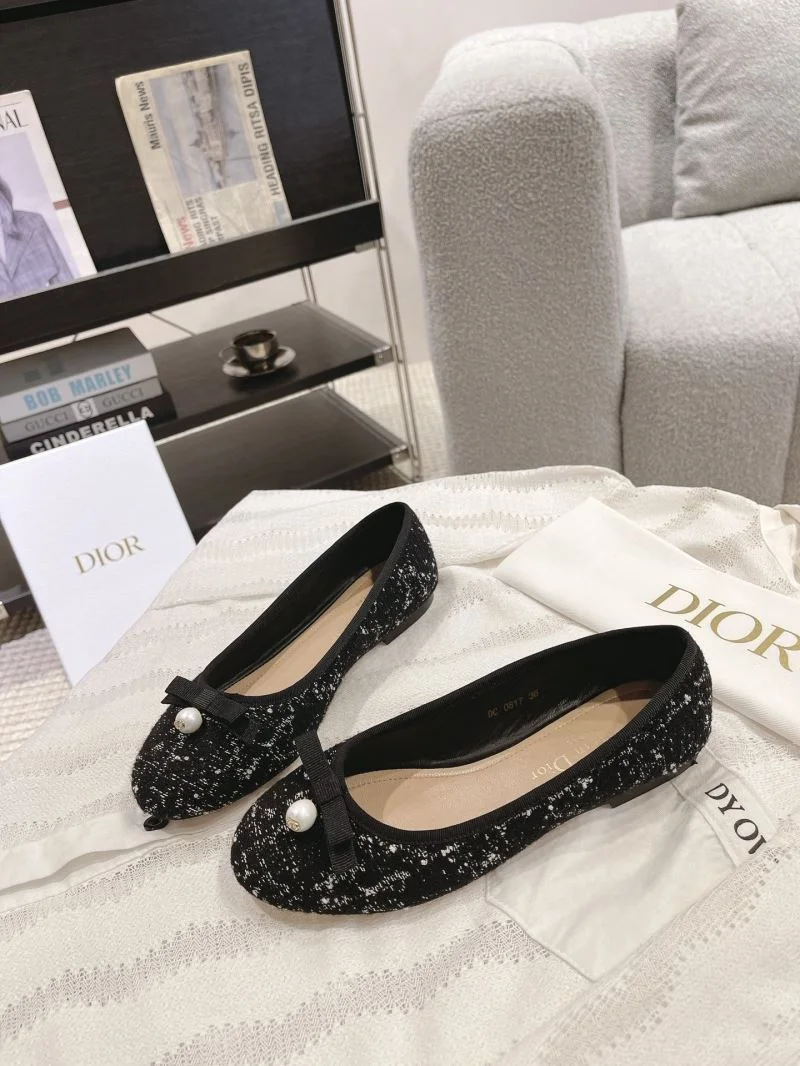 Exact replica Christian Dior Low Shoes
