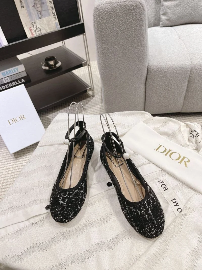 Exact replica Christian Dior Low Shoes