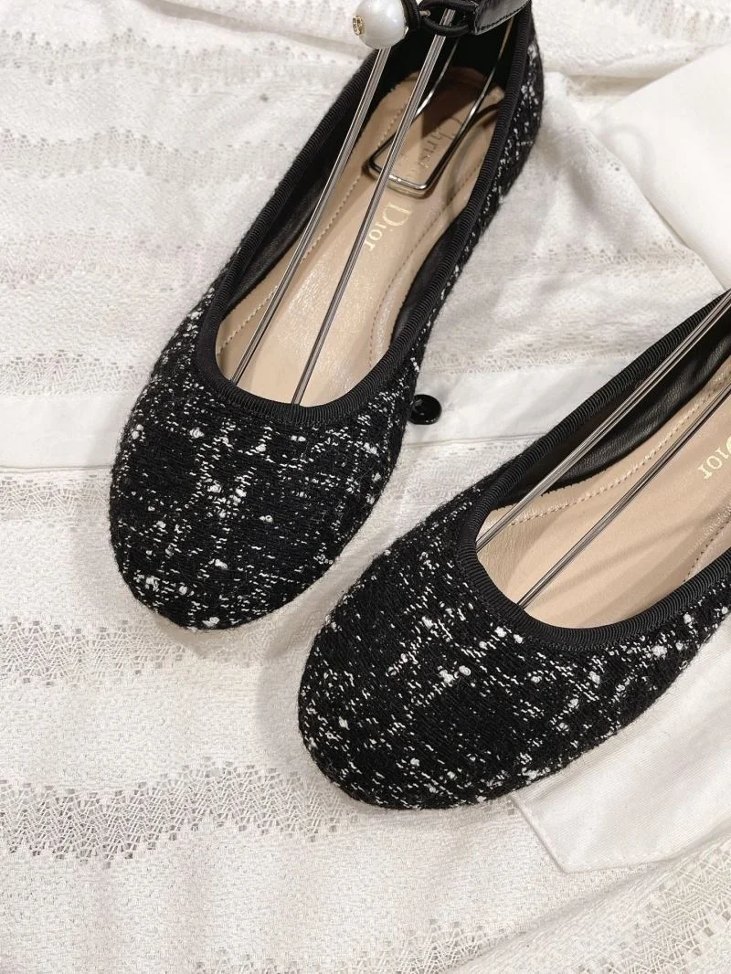 Exact replica Christian Dior Low Shoes