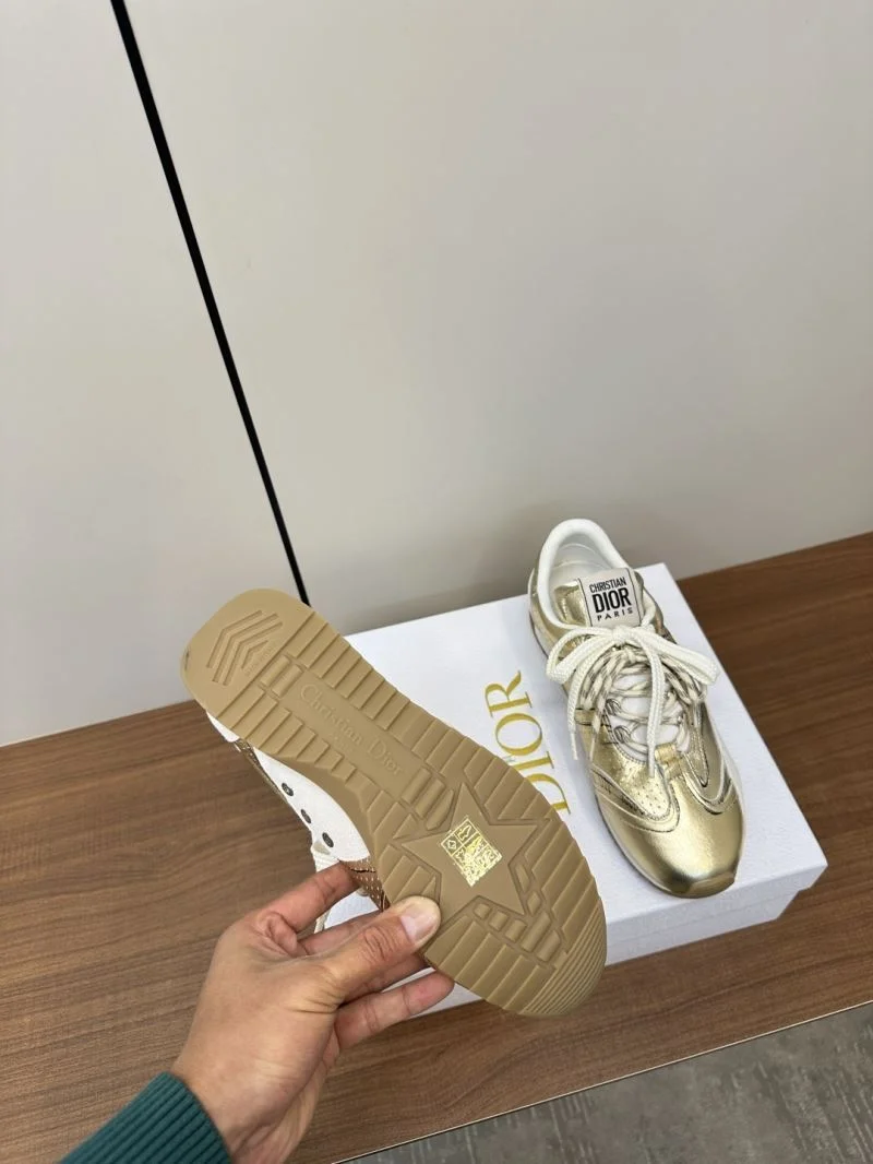 Bargain Christian Dior Low Shoes