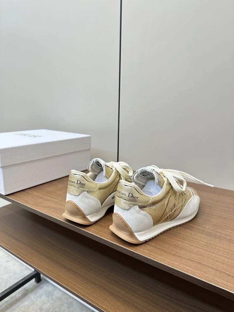 Bargain Christian Dior Low Shoes