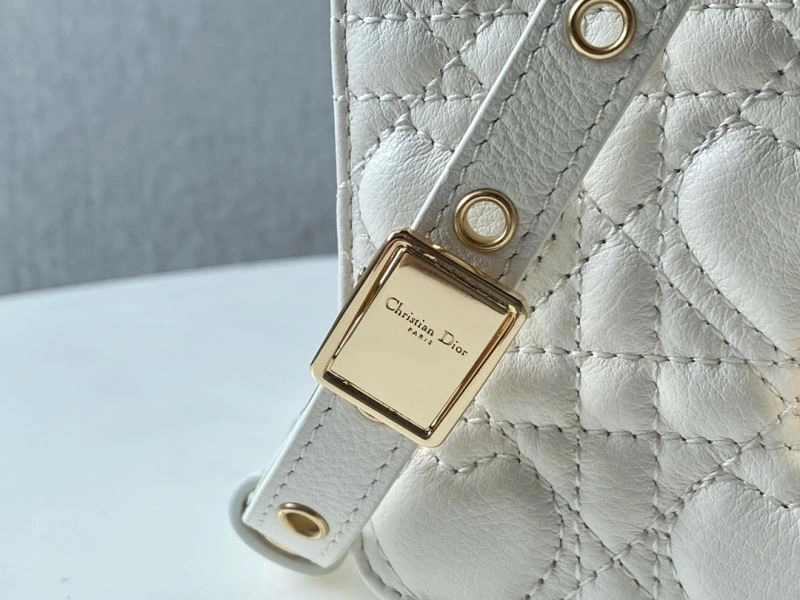 Cut-rate Christian Dior Montaigne Bags