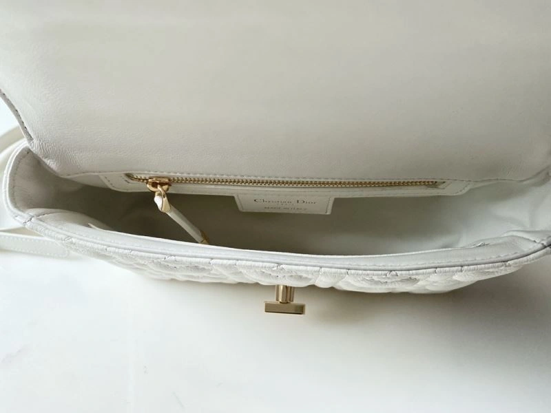 Cut-rate Christian Dior Montaigne Bags