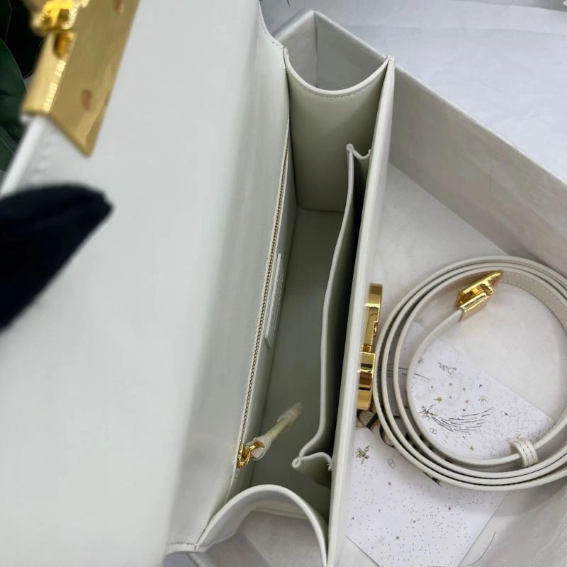 High fidelity Christian Dior Montaigne Bags