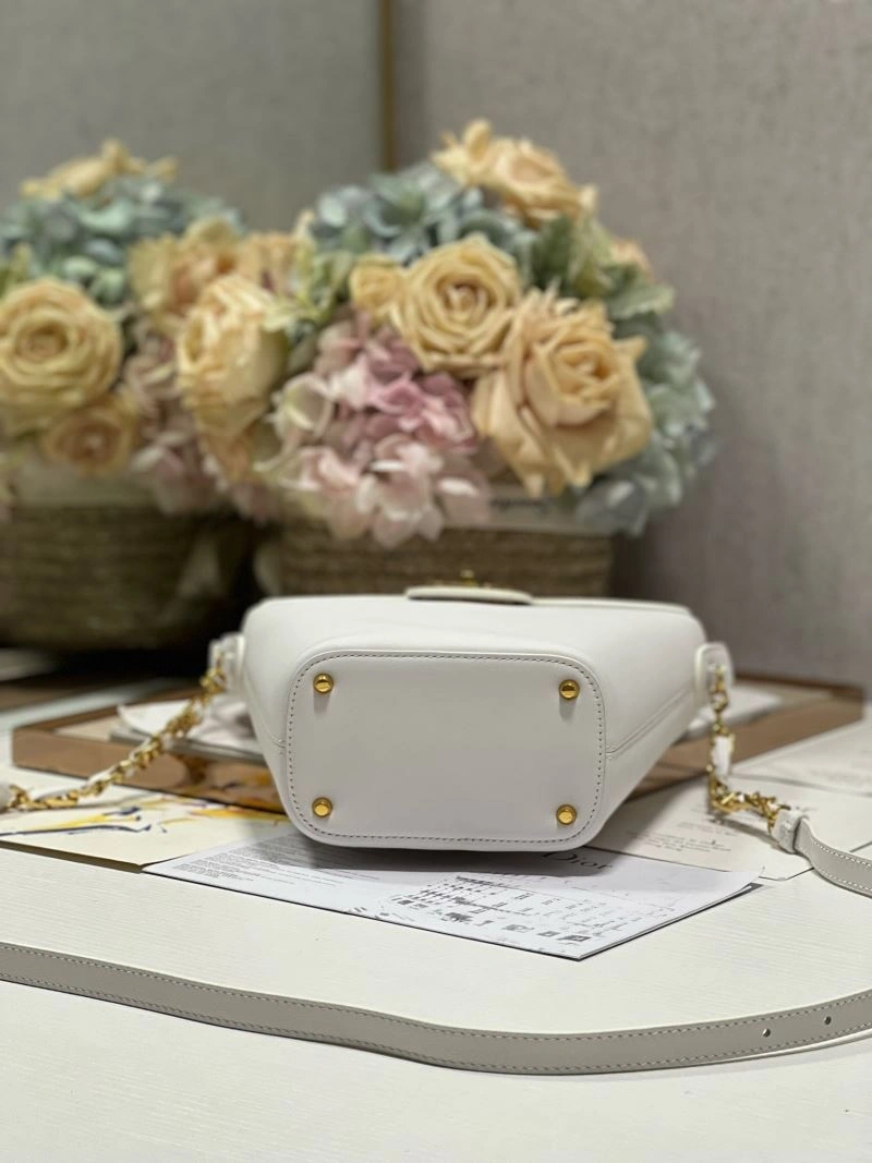 Top mirror Christian Dior Montaigne Bags