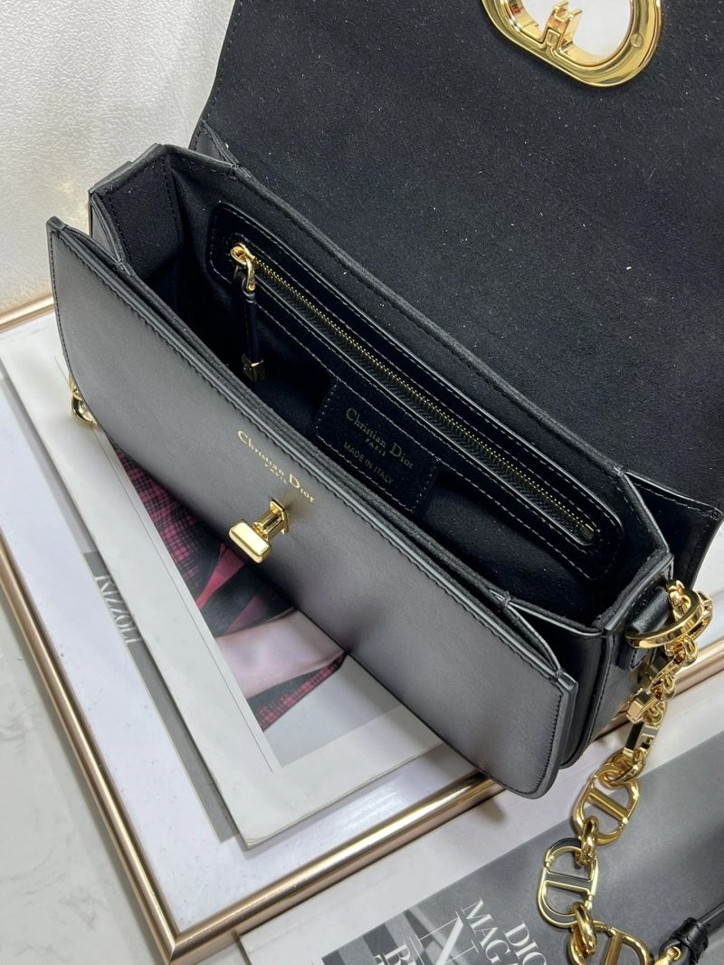 Top match Christian Dior Montaigne Bags