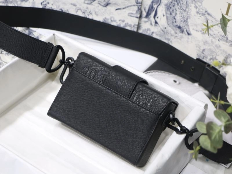 Top mirror Christian Dior Montaigne Bags
