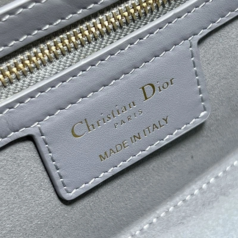 High fidelity Christian Dior Montaigne Bags