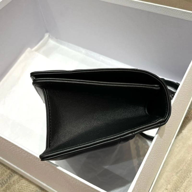 Accurate model Christian Dior Montaigne Bags