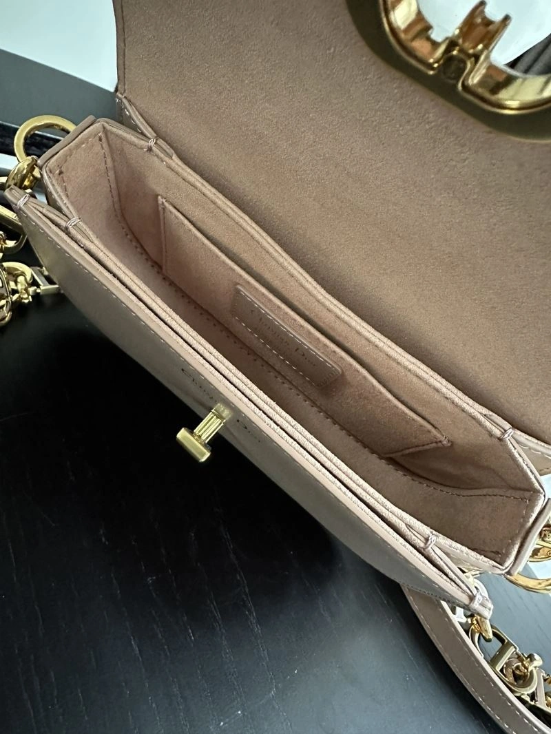 Top mirror Christian Dior Montaigne Bags