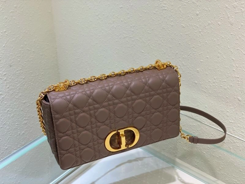 Top match Christian Dior Montaigne Bags