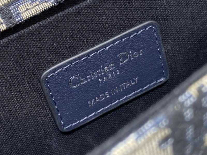 Legit Christian Dior Montaigne Bags