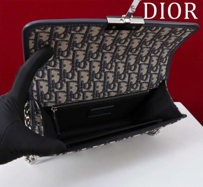 Bargain Christian Dior Montaigne Bags