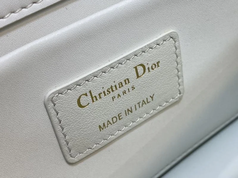Bargain Christian Dior Montaigne Bags