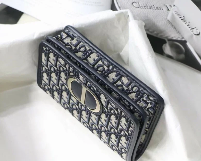 Top mirror Christian Dior Montaigne Bags