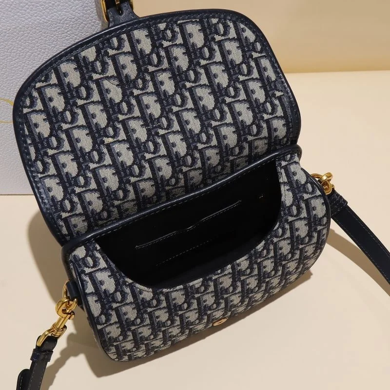 Accurate model Christian Dior Montaigne Bags