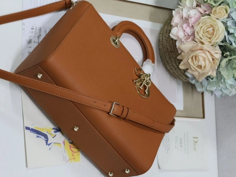 Top mirror Christian Dior My Lady Bags
