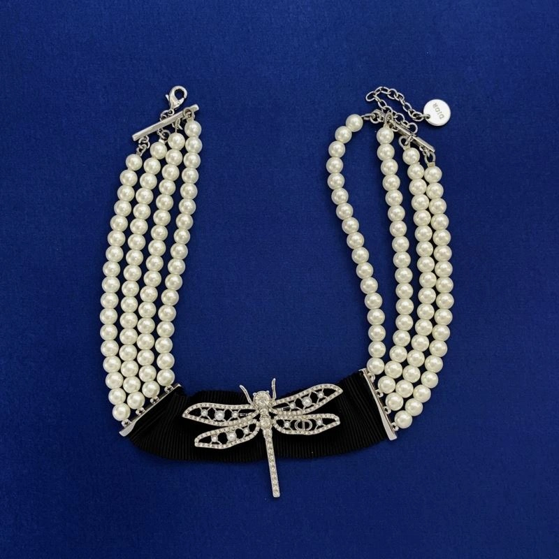 Low-cost Christian Dior Necklaces