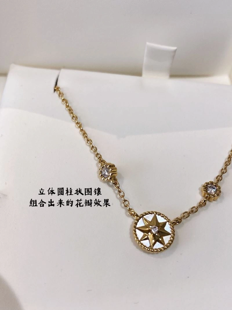 High fidelity Christian Dior Necklaces