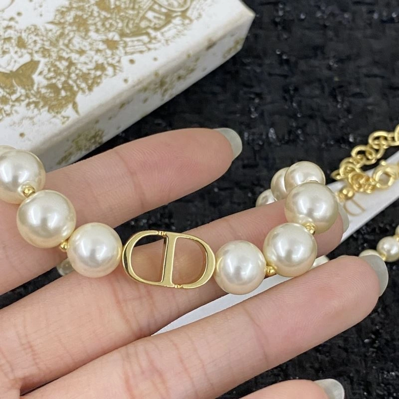 Top match Christian Dior Necklaces