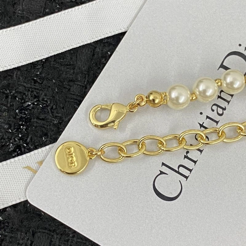 Top match Christian Dior Necklaces