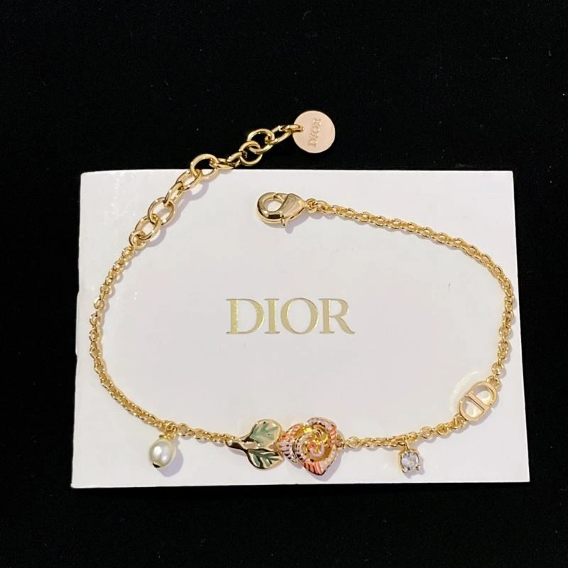 Top mirror Christian Dior Necklaces