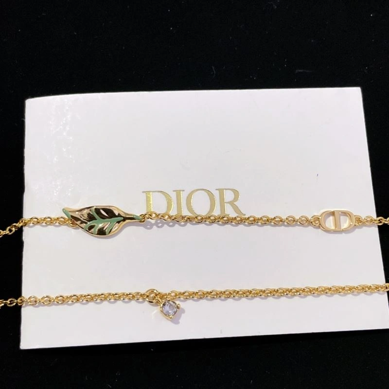 Top mirror Christian Dior Necklaces