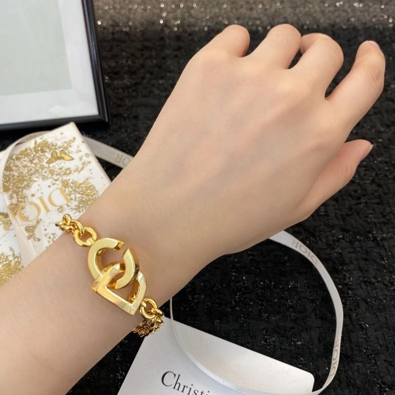 Reasonably priced Christian Dior Necklaces