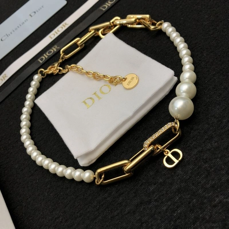 Bargain Christian Dior Necklaces