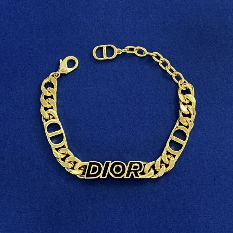 Inexpensive Christian Dior Necklaces