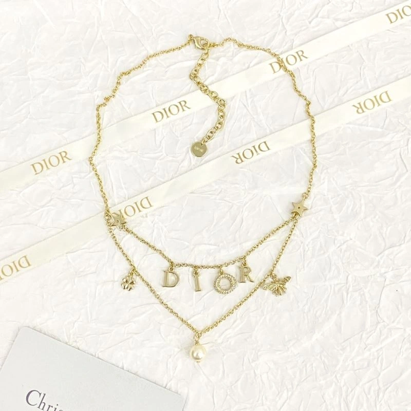 Accurate model Christian Dior Necklaces