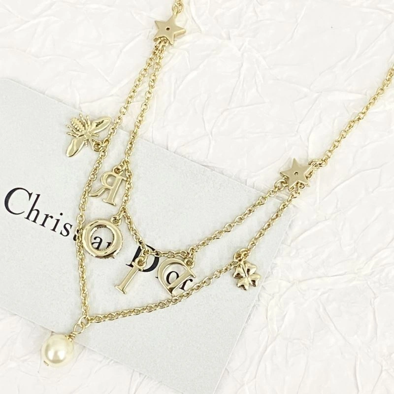 Accurate model Christian Dior Necklaces