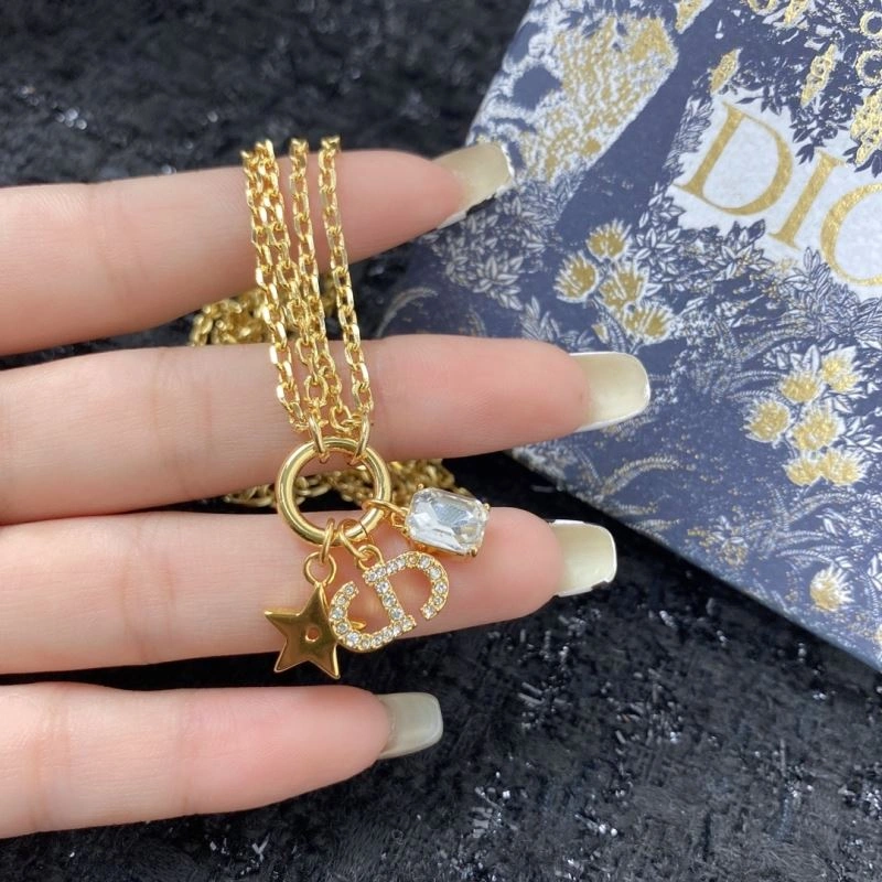 High fidelity Christian Dior Necklaces