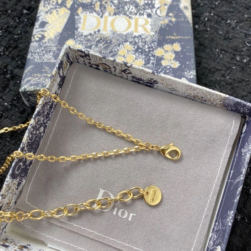 High fidelity Christian Dior Necklaces