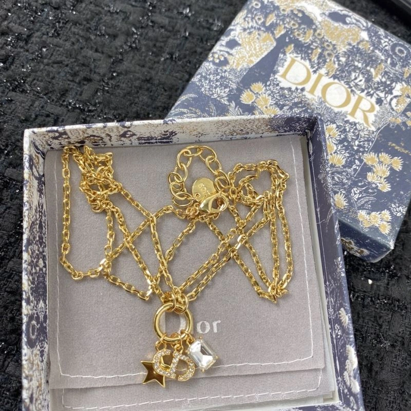 High fidelity Christian Dior Necklaces