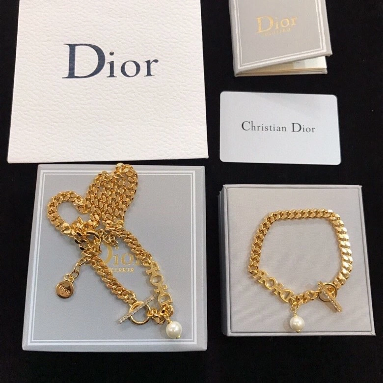 Precise copy Christian Dior Necklaces