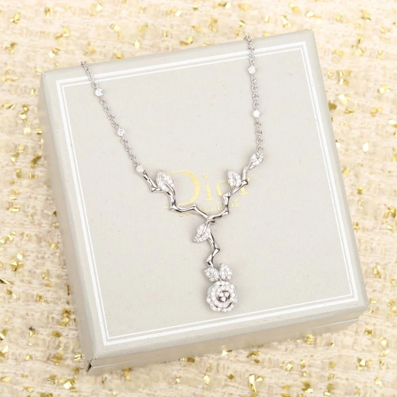 Factory-made Christian Dior Necklaces