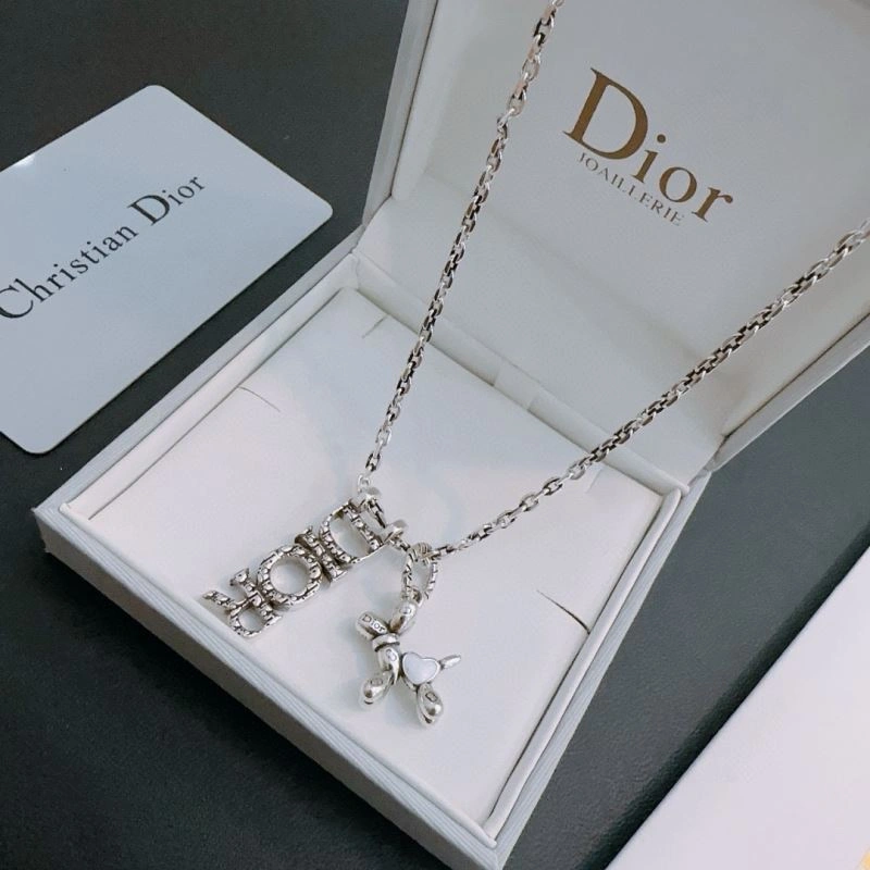 Official Christian Dior Necklaces