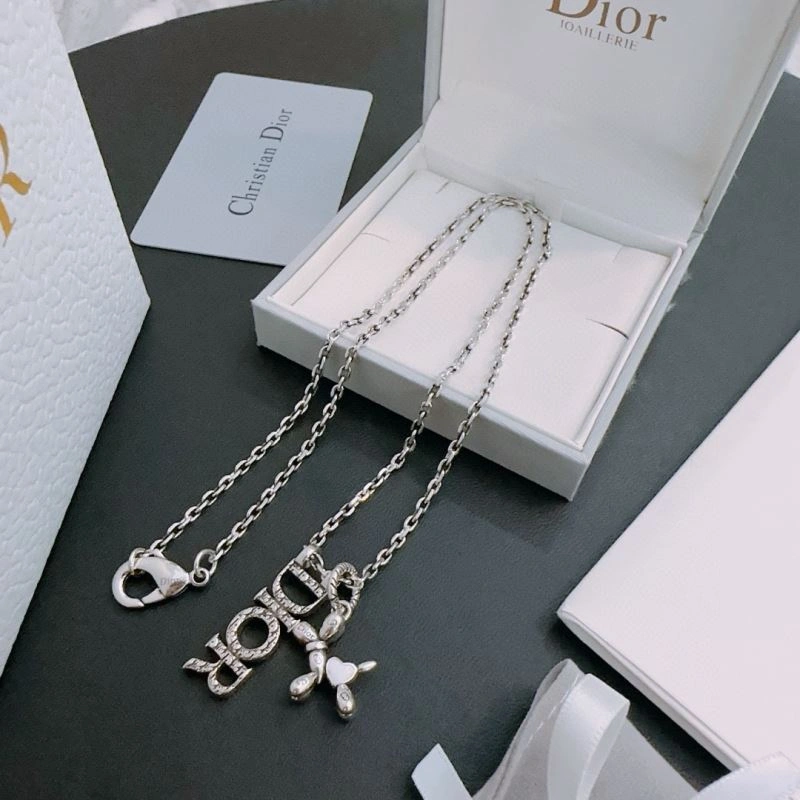 Official Christian Dior Necklaces