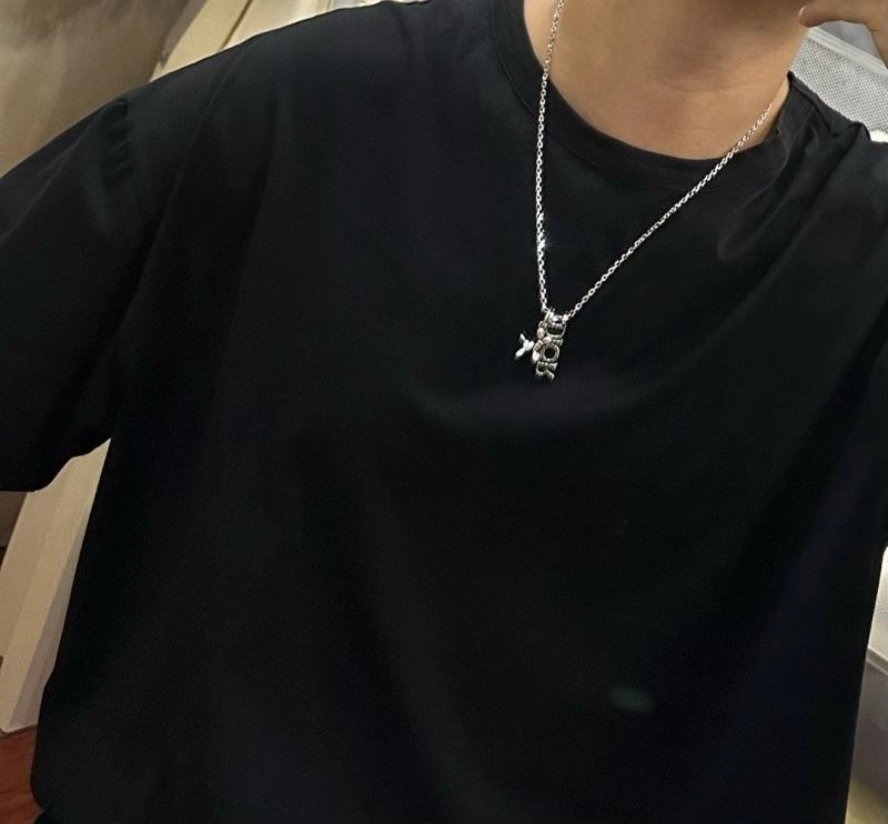 Official Christian Dior Necklaces