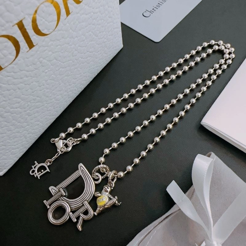 Top mirror Christian Dior Necklaces