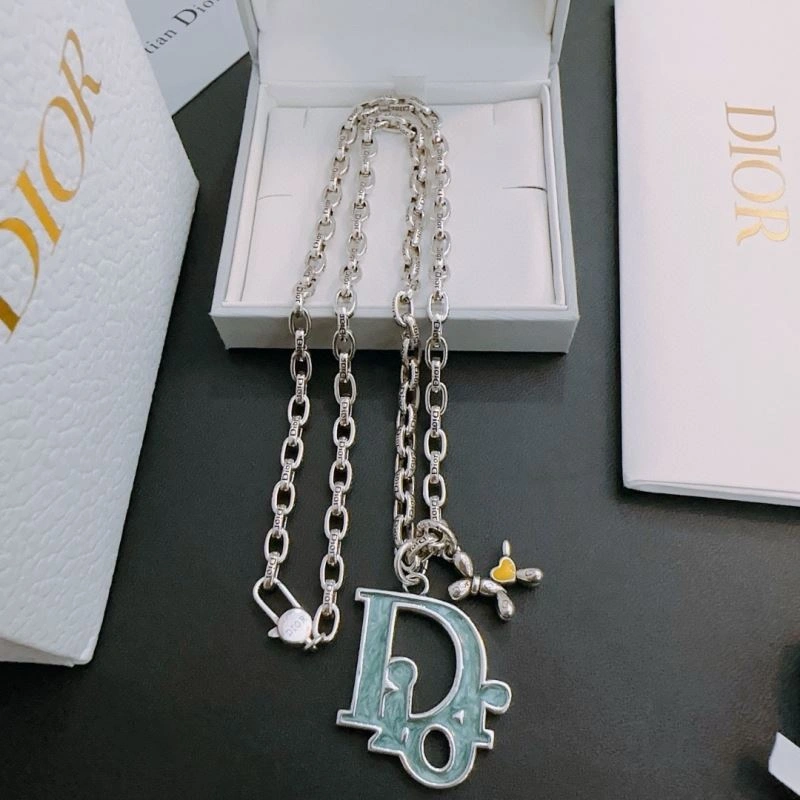 Factory-made Christian Dior Necklaces