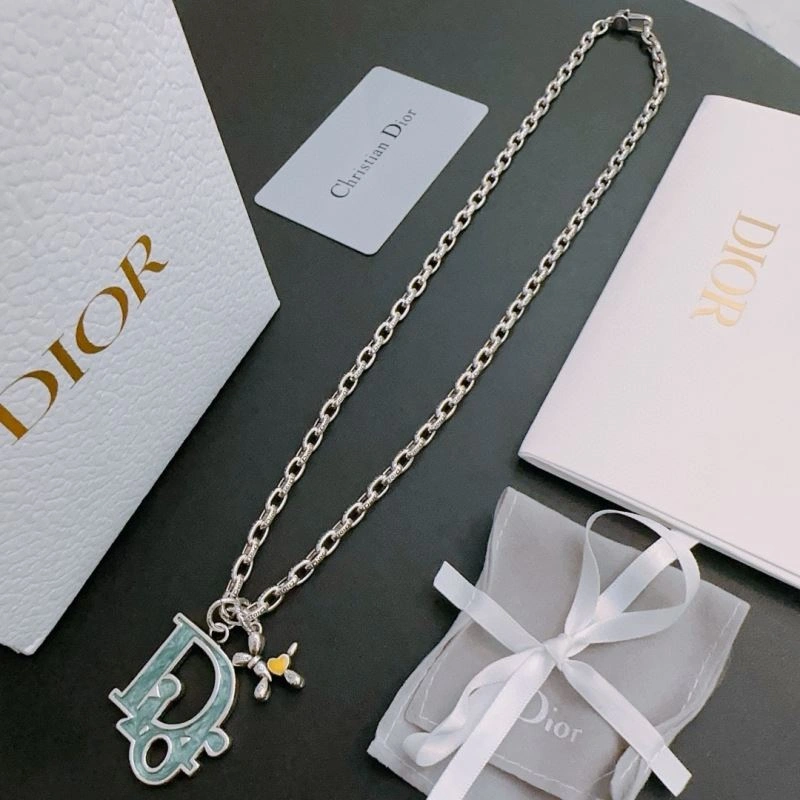 Factory-made Christian Dior Necklaces