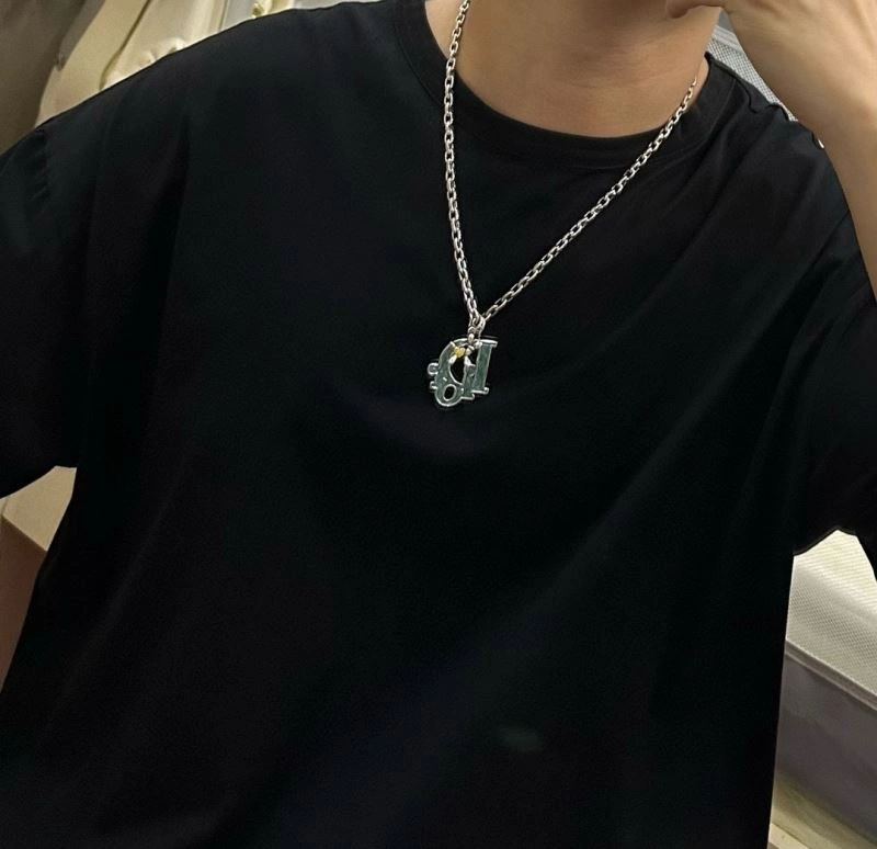 Factory-made Christian Dior Necklaces