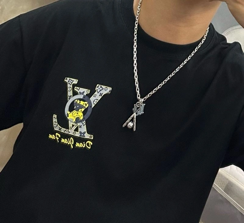 Affordable Christian Dior Necklaces