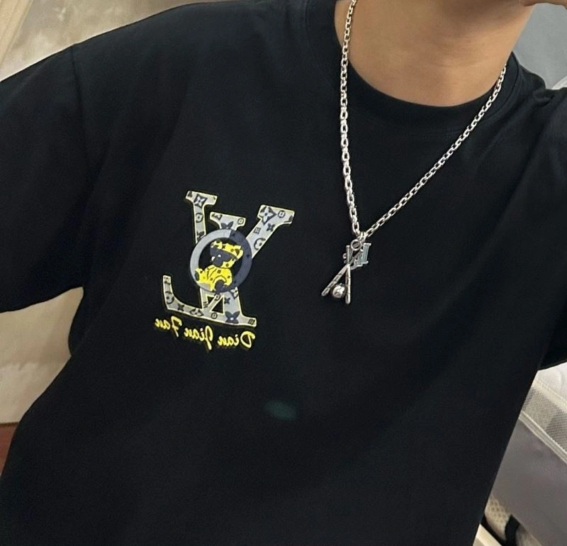 Affordable Christian Dior Necklaces
